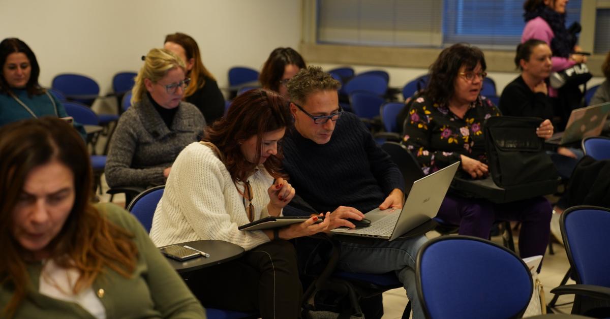 Coding that Helps to Learn